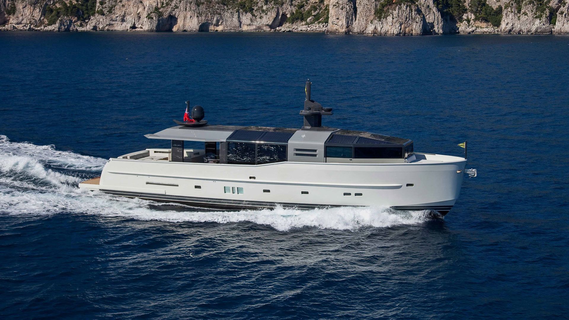 Arcadia A85 motor yacht sold